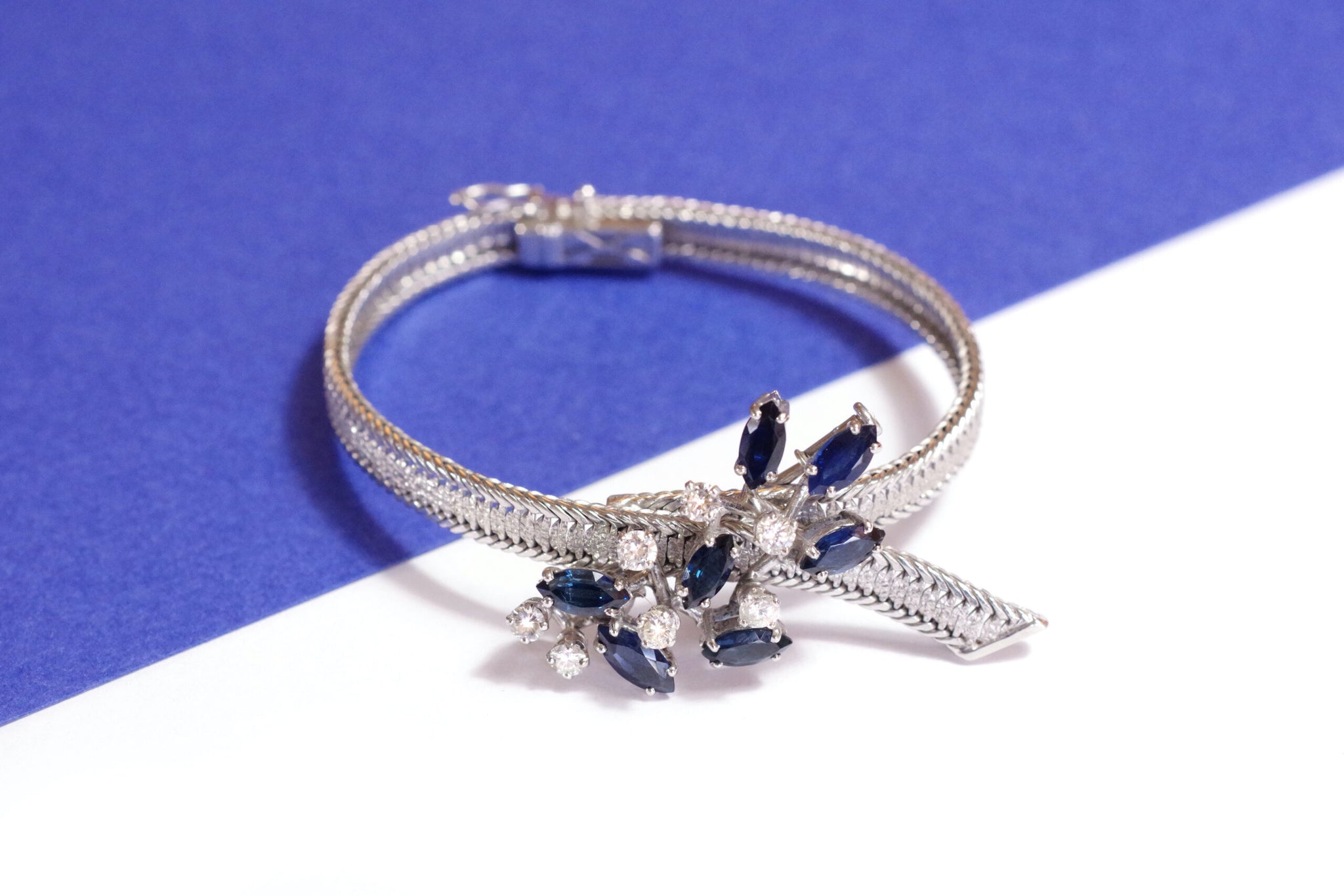 Convertible bracelet sapphires and diamonds